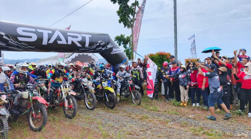 Trabas Hebat 3 Kotabaru: 680 Rider Ramaikan One Day Trail Adventure dan Salurkan Bansos di Tiga ...